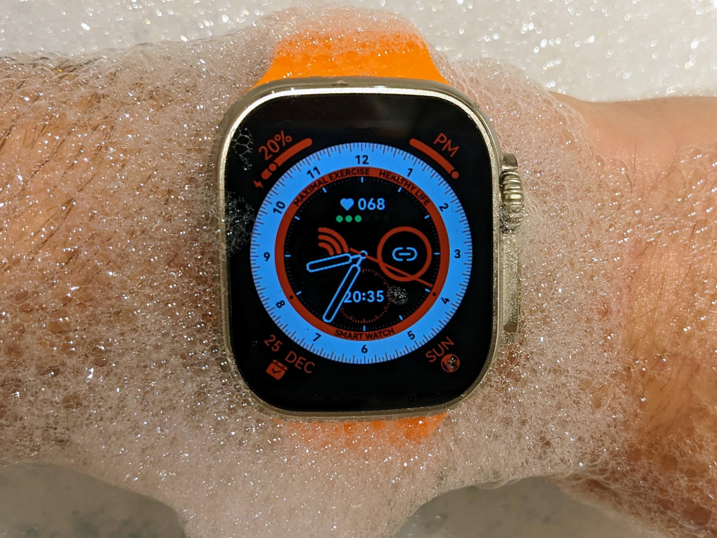 Test de la smartwatch DTNO.1 DT8 Ultra - Plus d'apparence que de ...