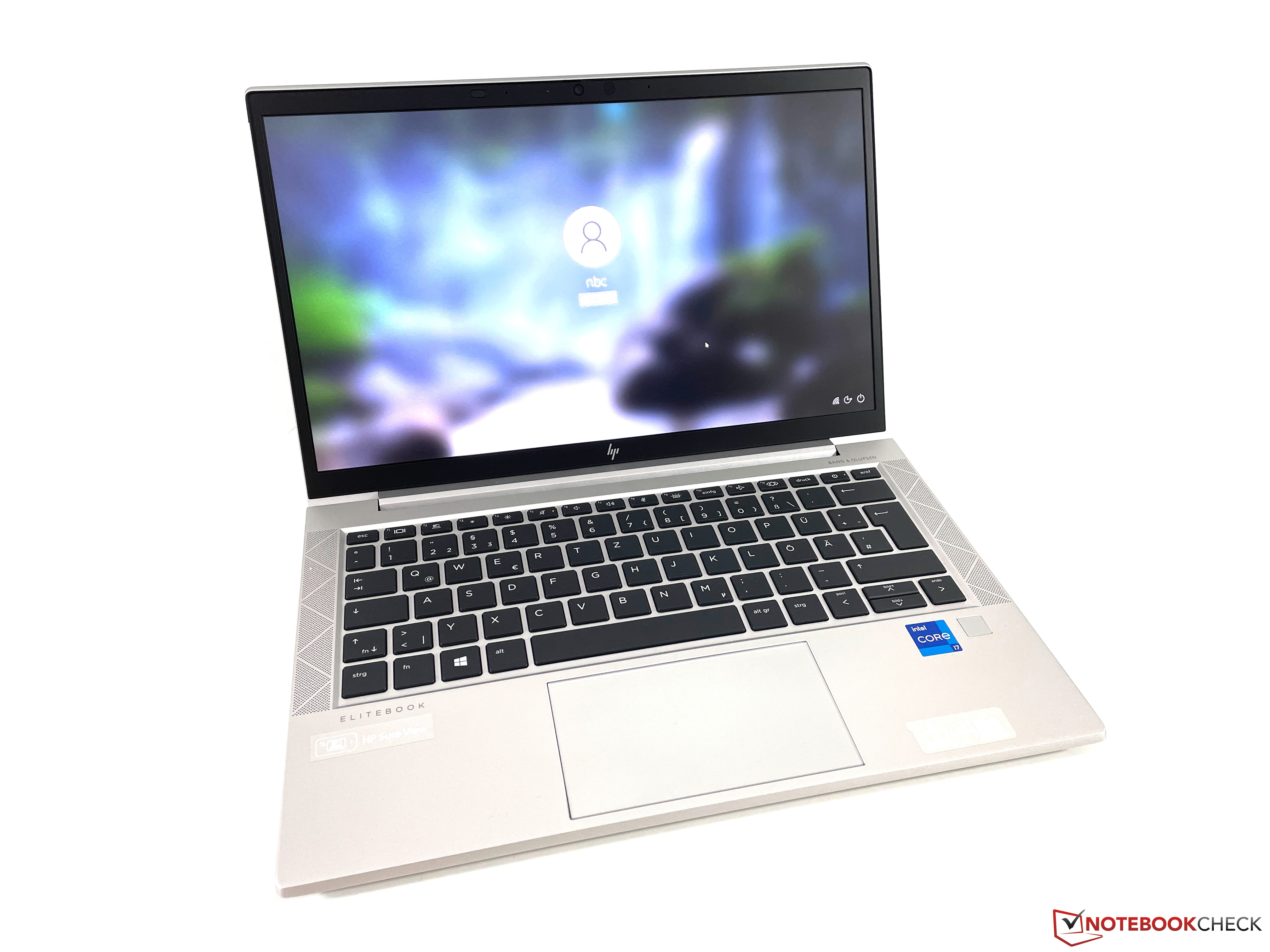 Test du HP EliteBook 830 G8 : l'écran SureView de 1 000 cd/m² reste ...