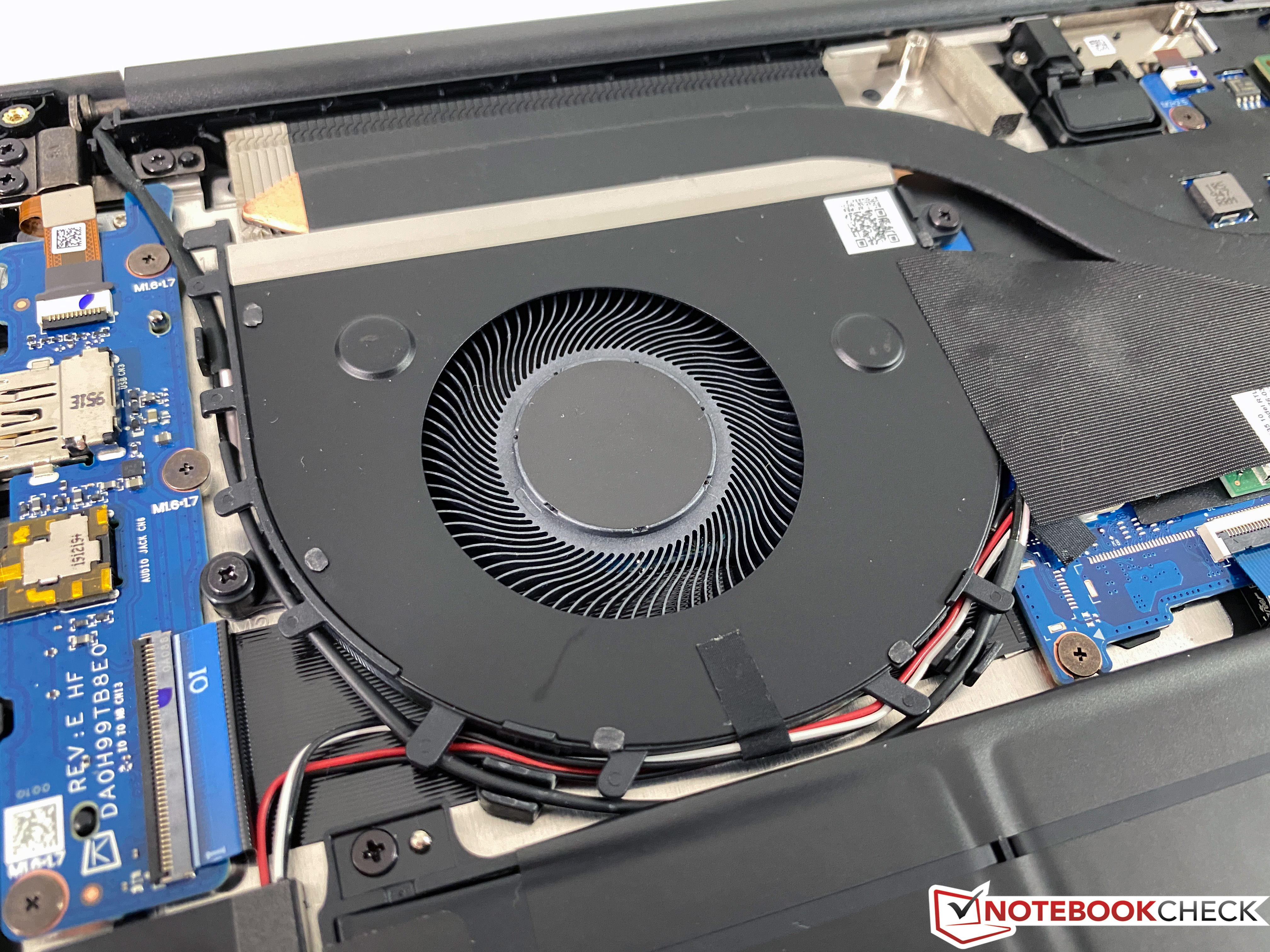 Test du Honor Magicbook 14 (Ryzen 5 3500U, RX Vega 8, FHD) : un ...