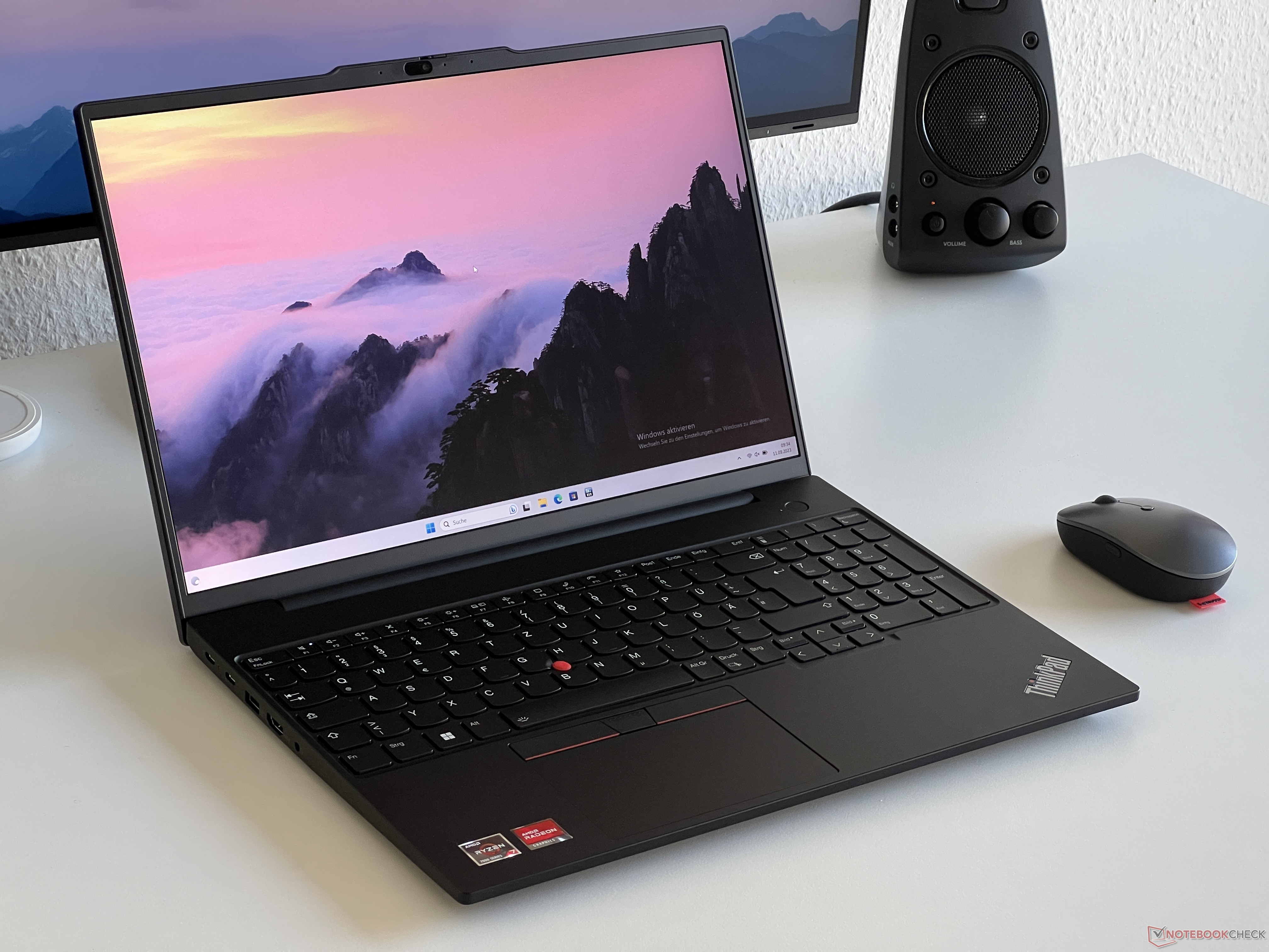Test du Lenovo ThinkPad E16 G1 AMD : grand PC portable de bureau avec ...