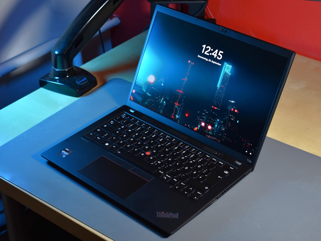 Test du Lenovo ThinkPad T14s G4 Intel : l'OLED plutôt que l'autonomie ...
