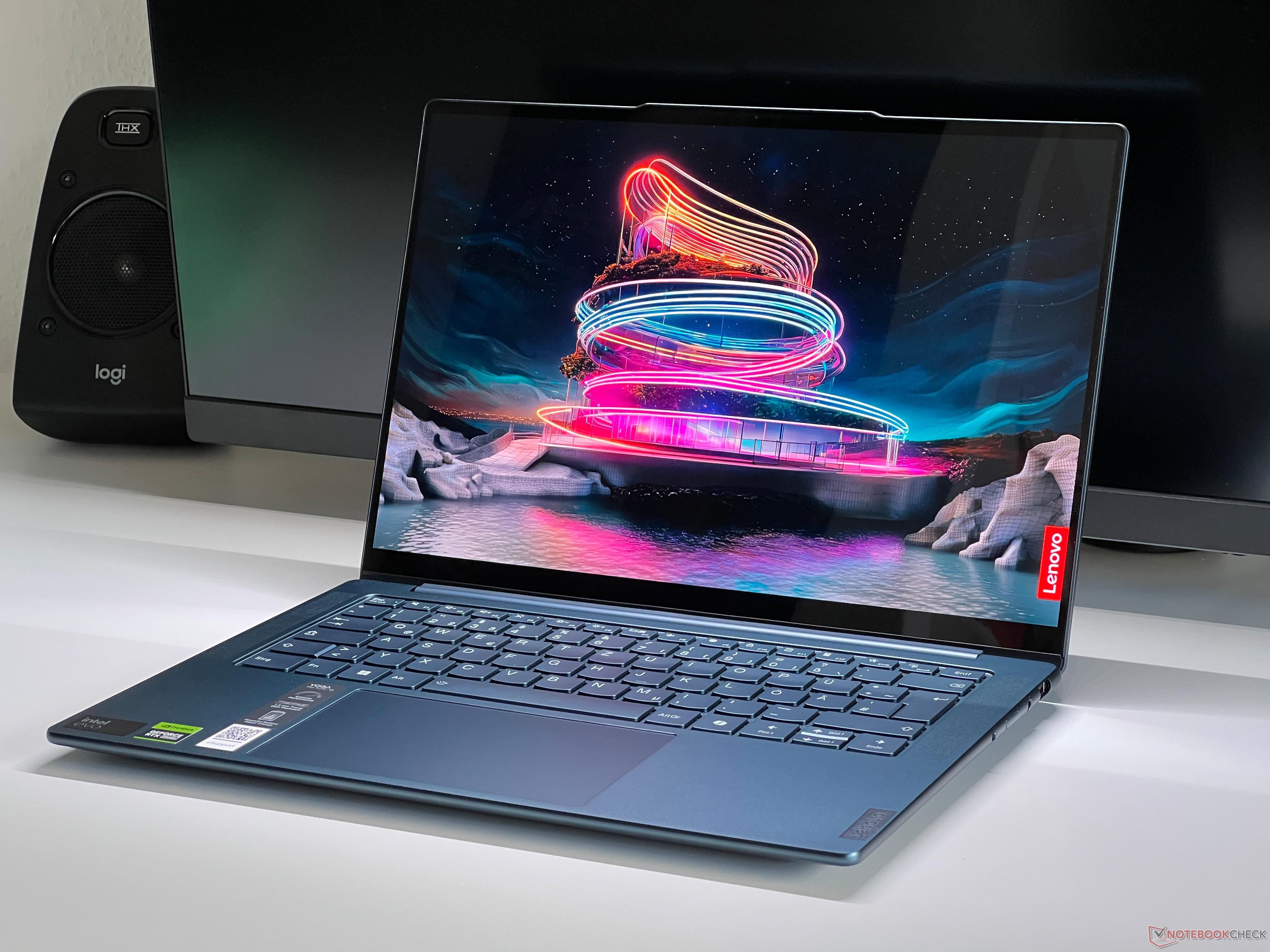 Test du Lenovo Yoga Pro 7 14 : PC portable multimédia OLED 120 Hz et ...