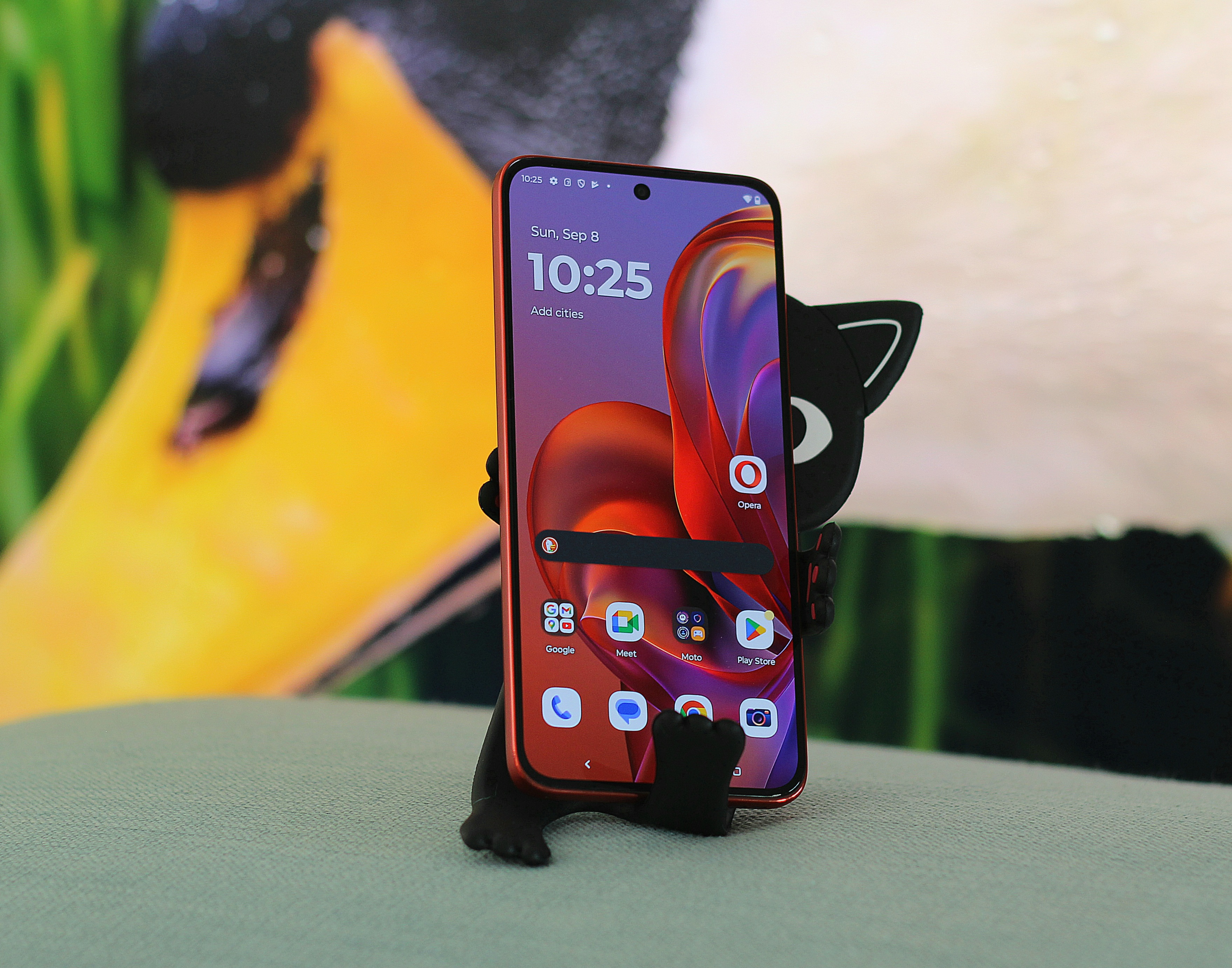 Test du Motorola Edge 50 Neo : compact ou grand écran ? Ce smartphone ...