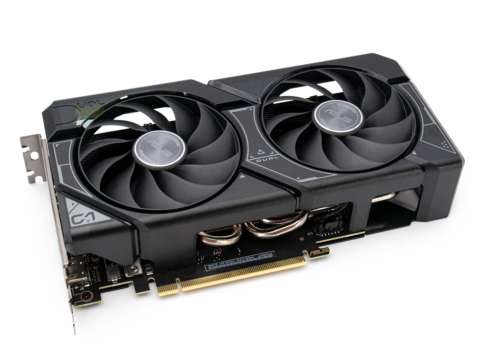 Test de l'Asus Dual GeForce RTX 4060 Ti OC : GPU compact et frugal pour ...
