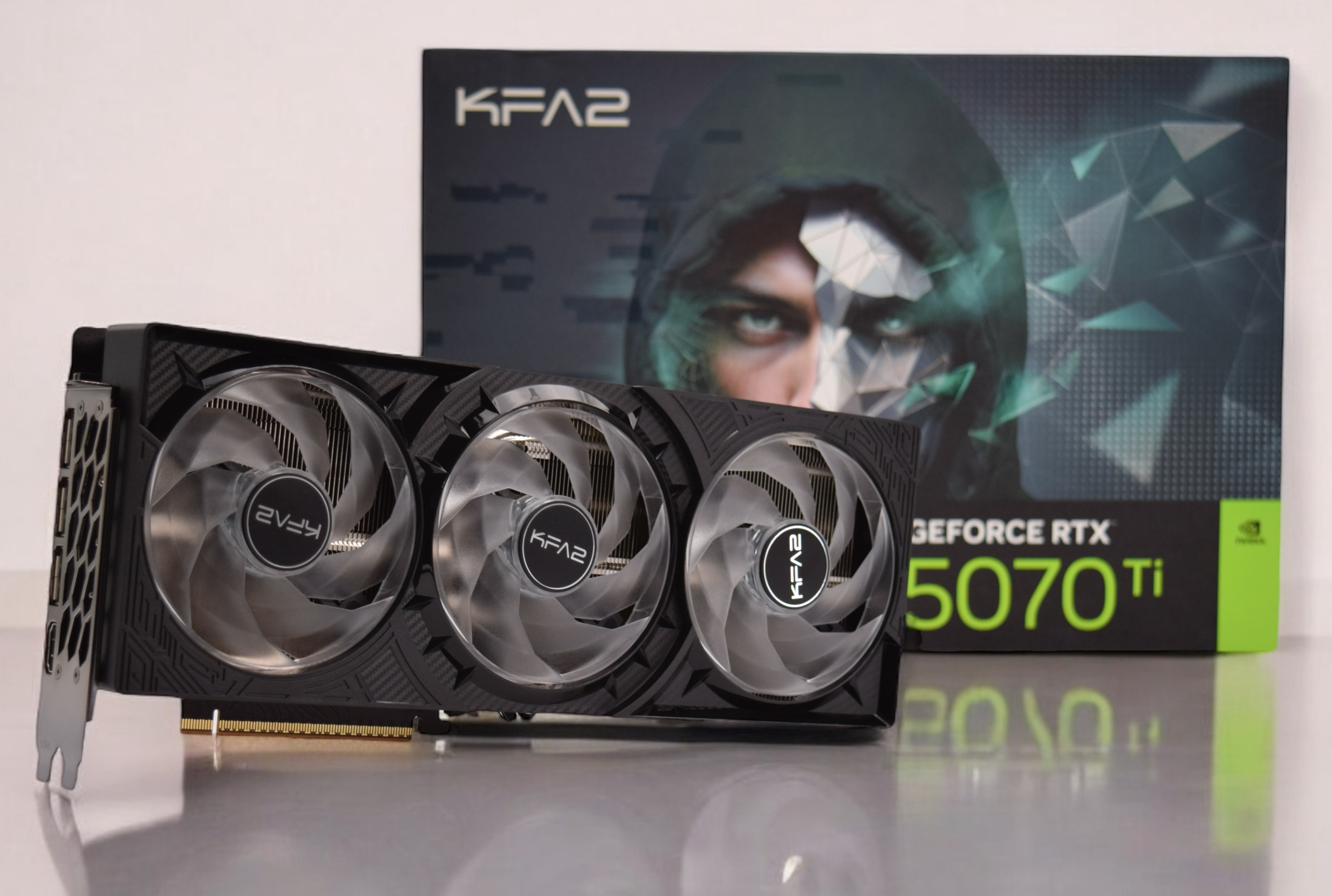 Test de la Nvidia GeForce RTX 5070 Ti : la carte graphique la plus ...