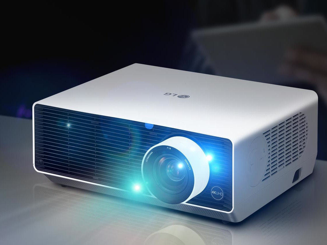 Le Projecteur 4K LG ProBeam BU53PST Arrive Avec Une Image De 300 Pouces