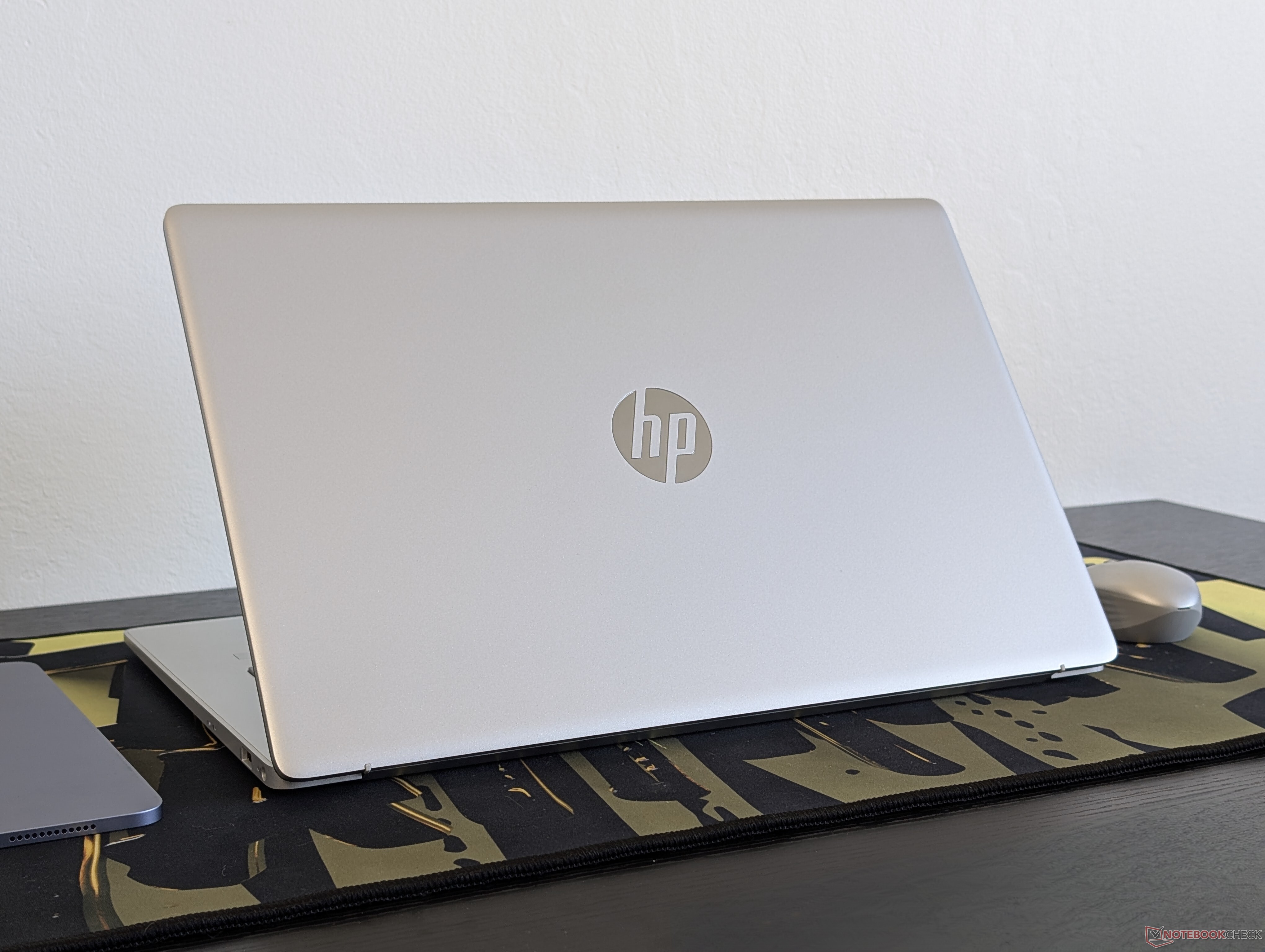 La série économique HP 17t est désormais en vente à plus de la moitié ...