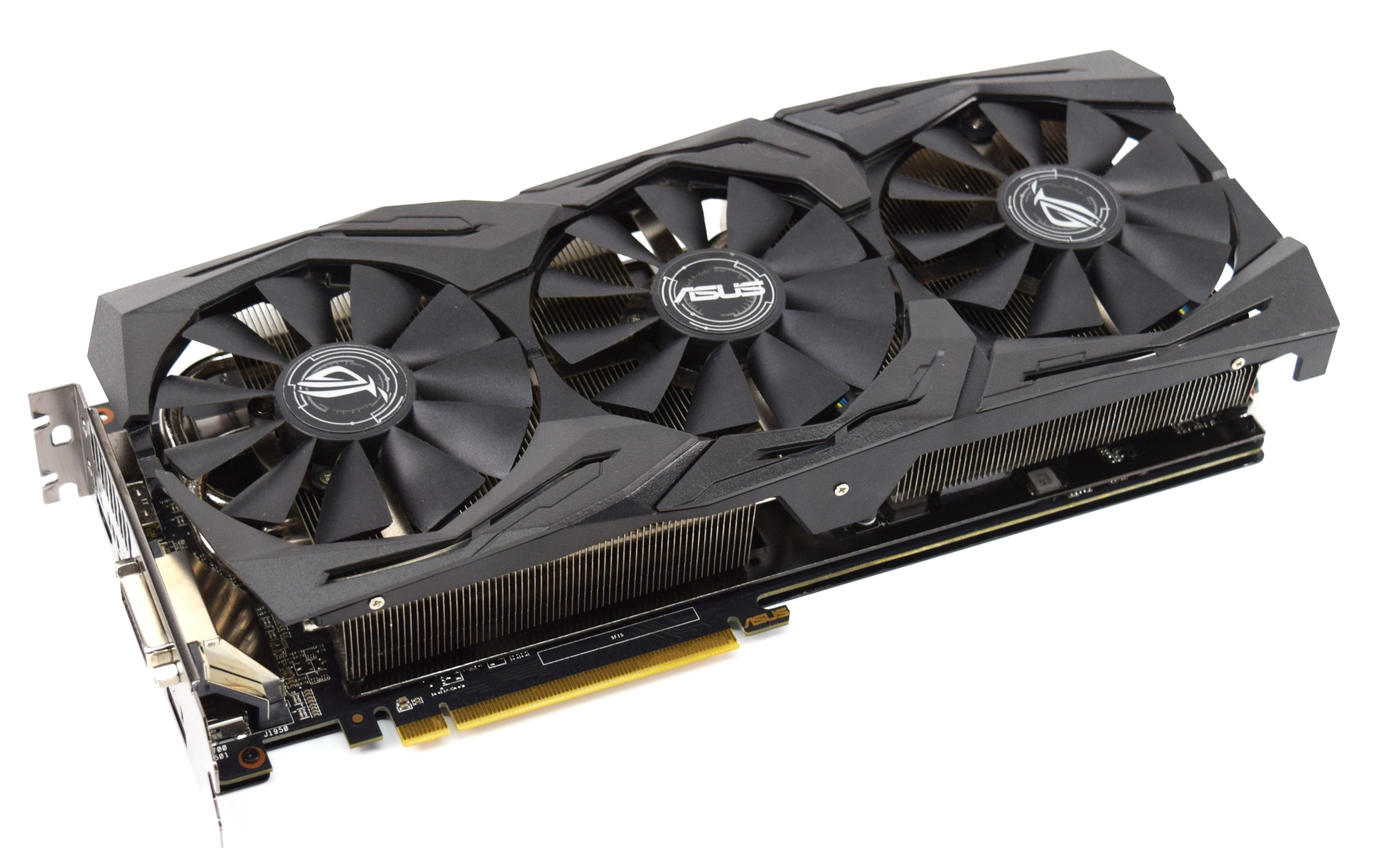 Courte critique de la carte graphique de bureau Asus ROG Strix Radeon ...