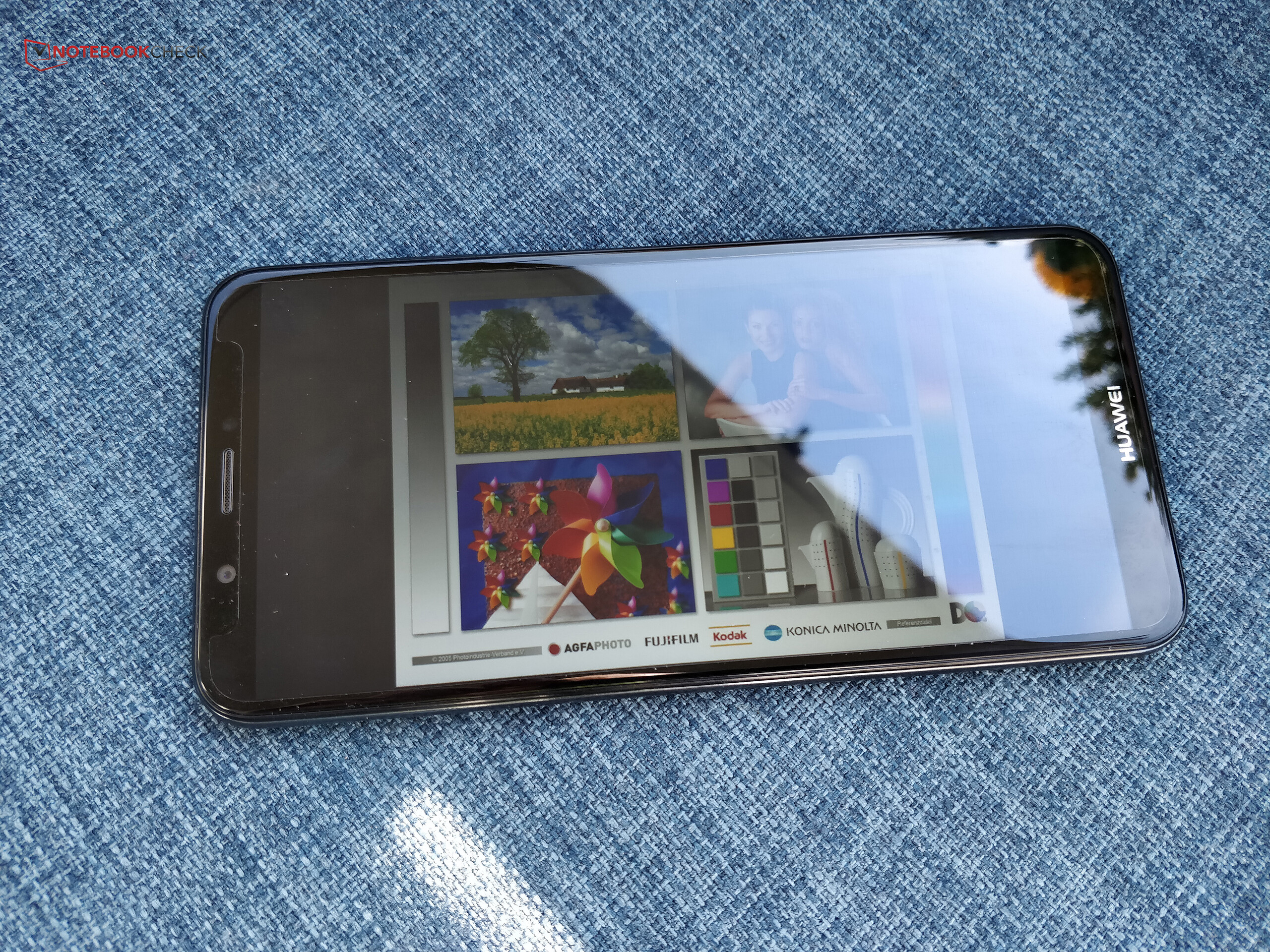 Courte critique du smartphone Huawei Y7 2018 - Notebookcheck.fr