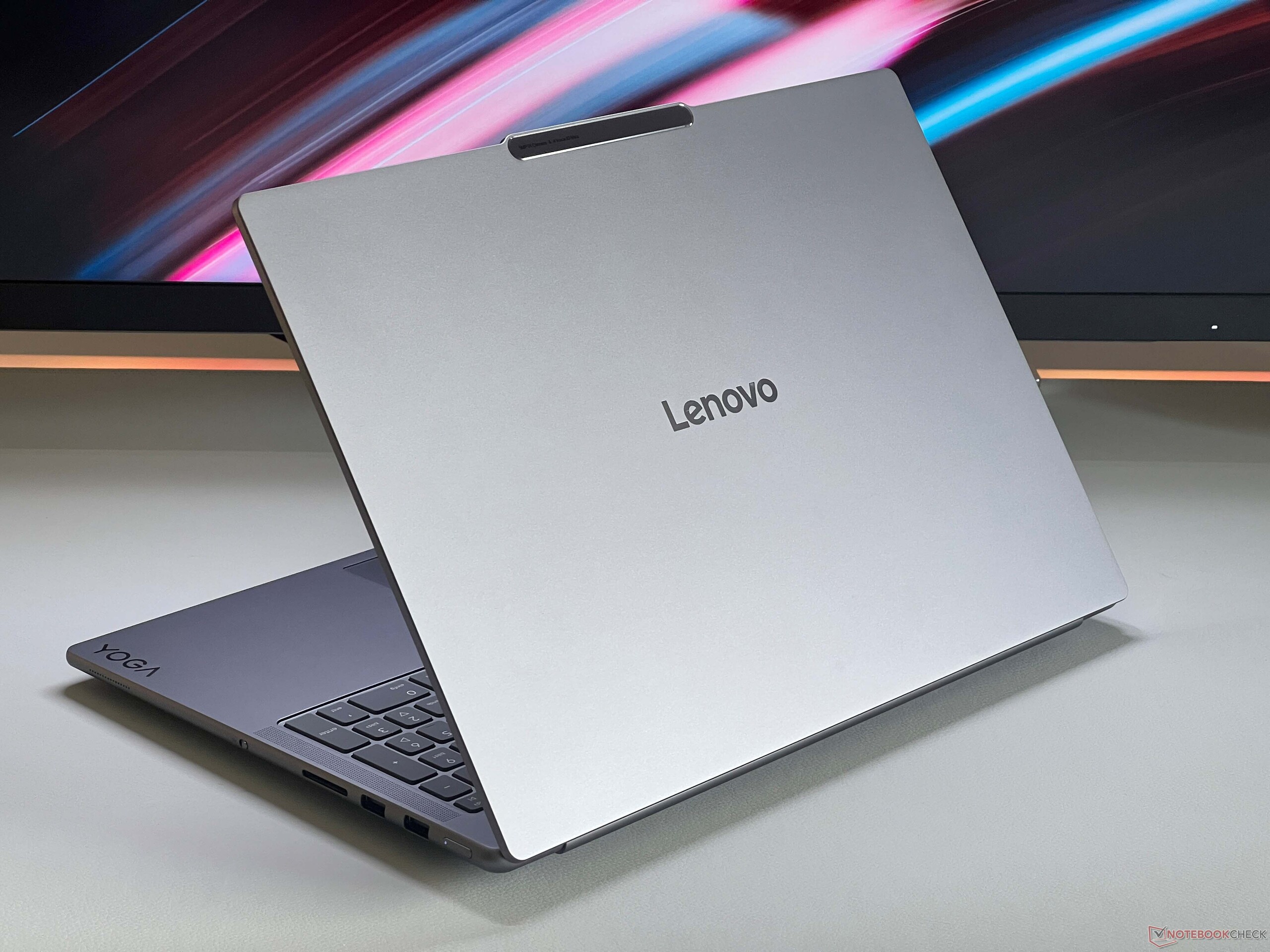 Test du Lenovo Yoga Pro 9i 16IAH G10 Aura Edition : PC portable ...