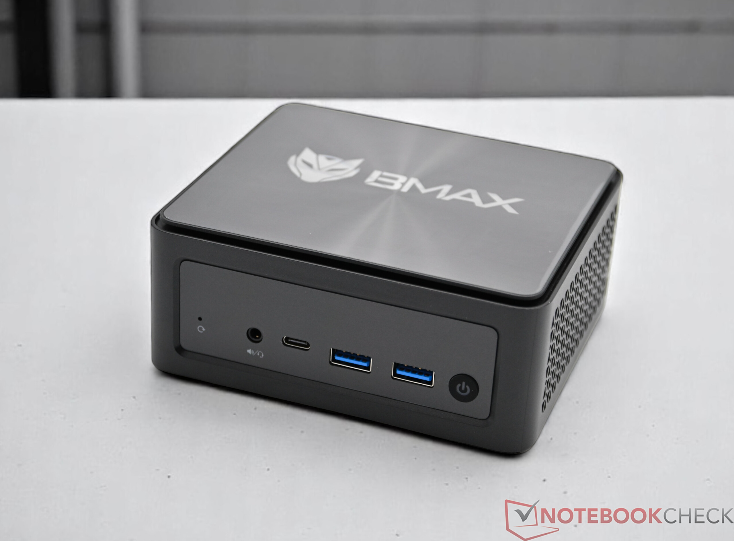 Test du Bmax B9 Power : Mini PC à 500 euros avec Intel Core i9 ...