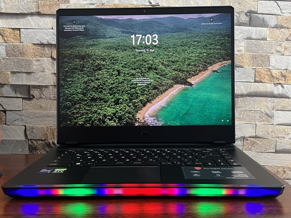 MSI Raider GE66 12UHS - Notebookcheck.fr